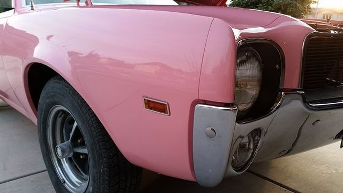 Playmate of the Year AMX returns to its original pink | AUTO CARS FANS